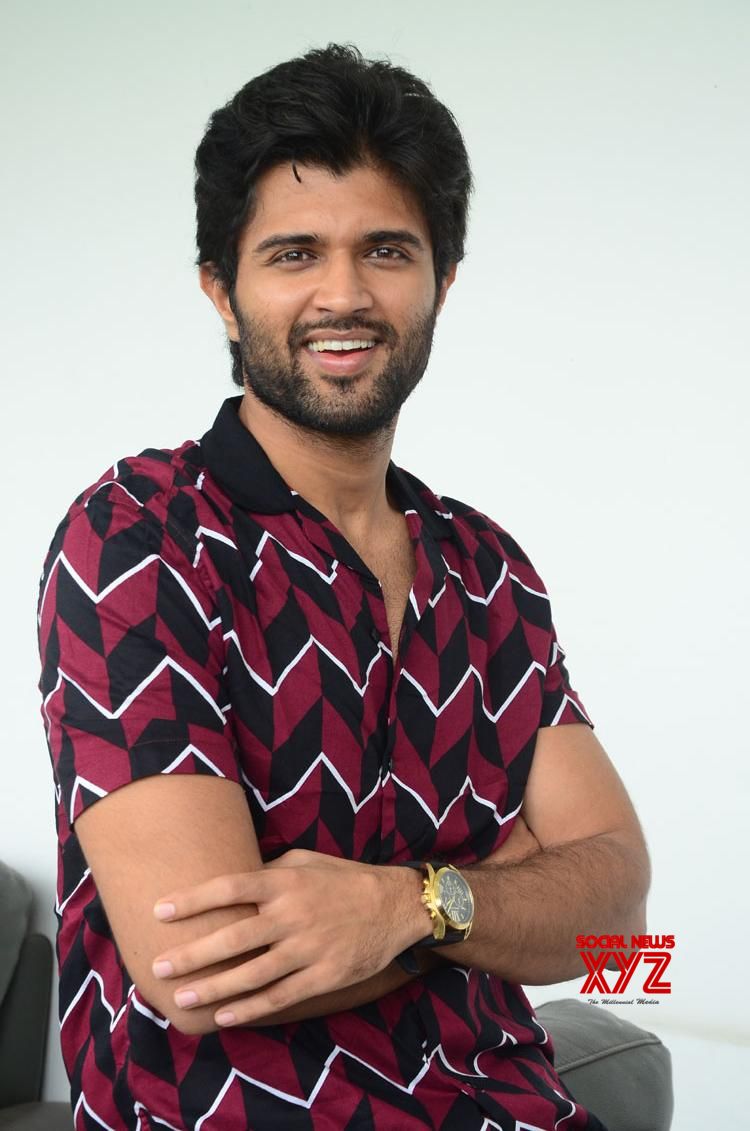 Vijay Devarakonda Stills From Geetha Govindam Movie Interview - Social ...