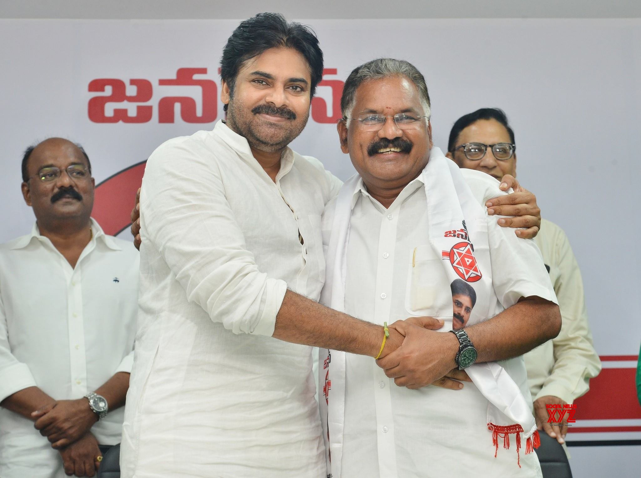 JanaSena Chief Pawan Kalayan Inviting Balaraju Into The Party - Gallery ...