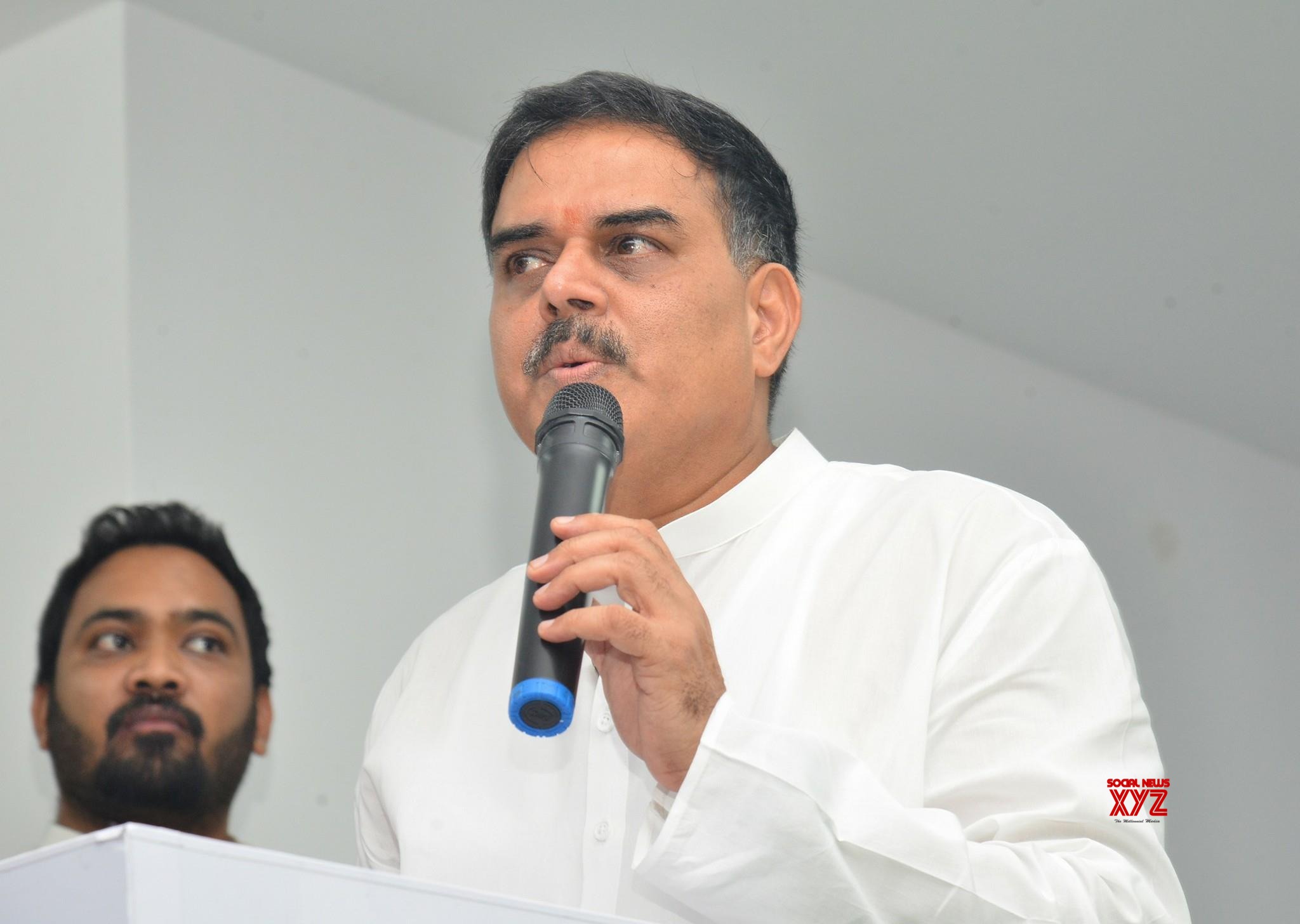 JanaSena Chief Pawan Kalayan Inviting Balaraju Into The Party - Gallery ...