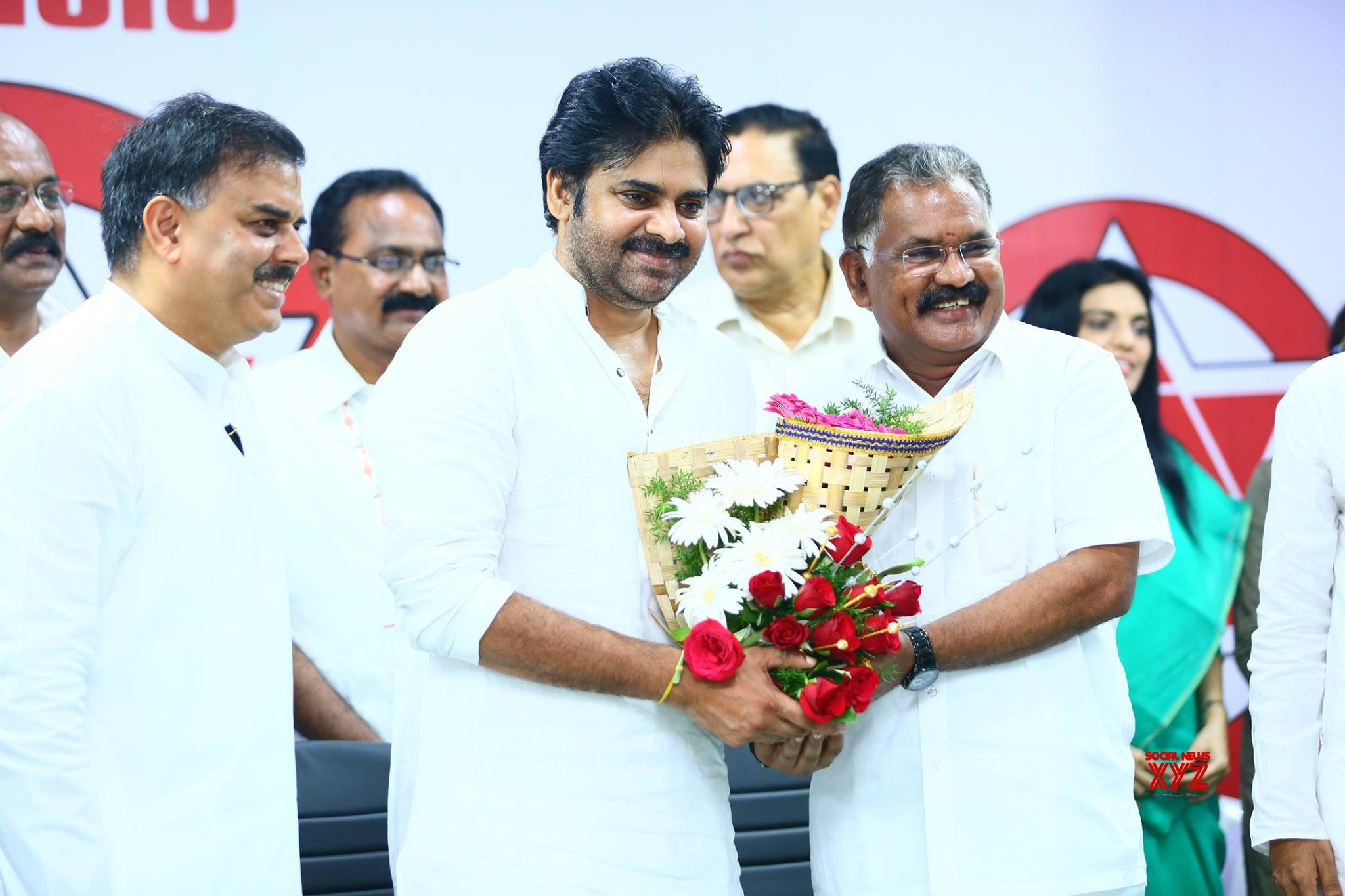 JanaSena Chief Pawan Kalayan Inviting Balaraju Into The Party - Gallery ...