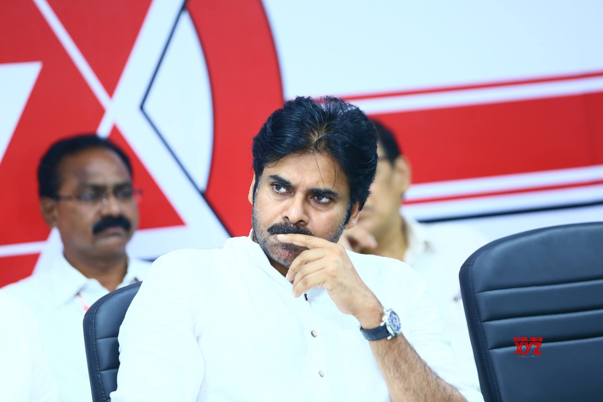 JanaSena Chief Pawan Kalayan Inviting Balaraju Into The Party - Gallery ...