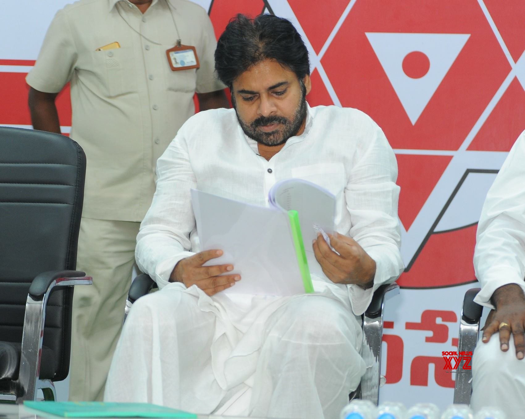 JanaSena Chief Pawan Kalyan Welcomes Ravela Kishore Babu Into The Party - Gallery - Social News XYZ