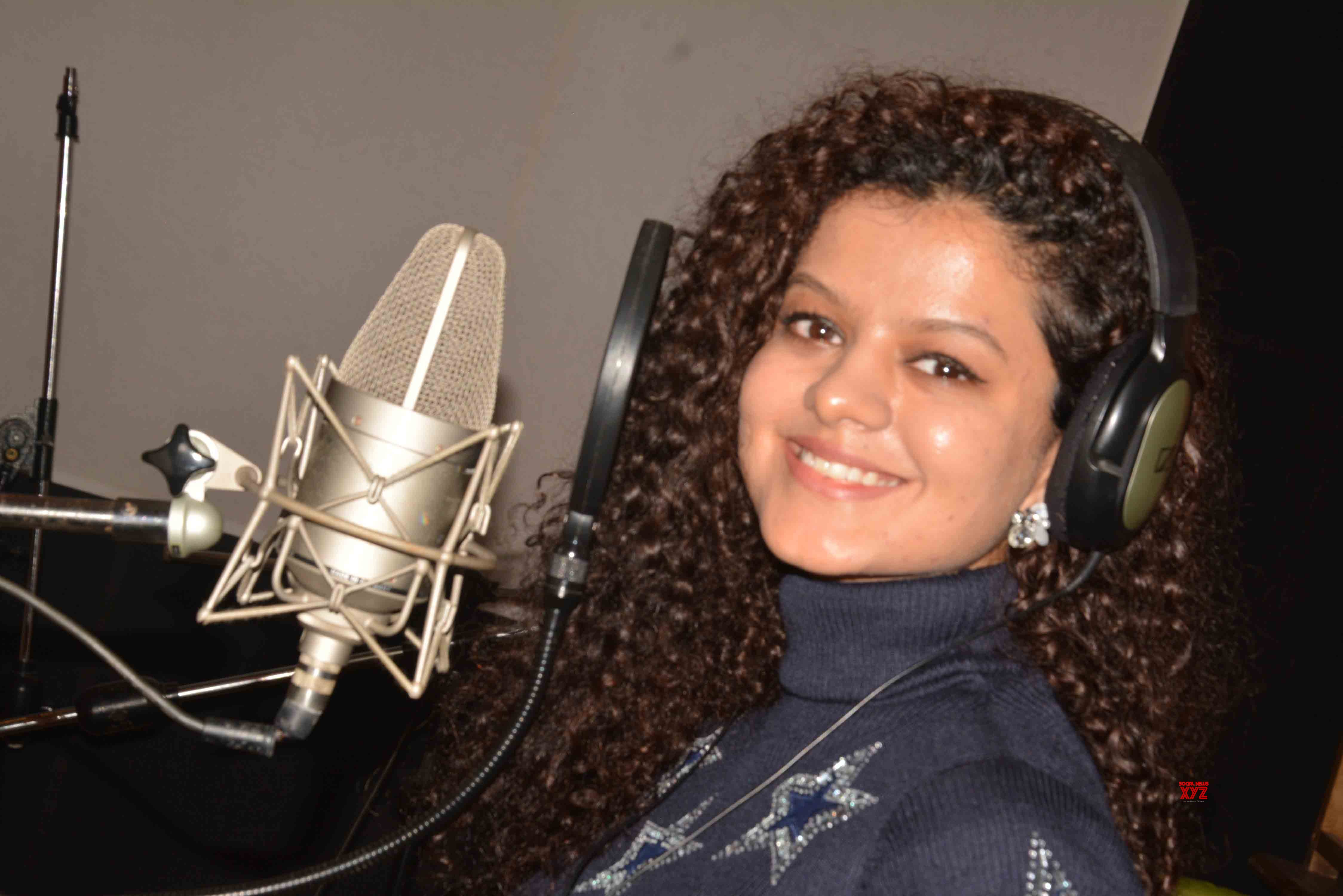 Singer Palak Muchhal Recorded Song For Hindi Film Jaan Abhi Baki Hai ...
