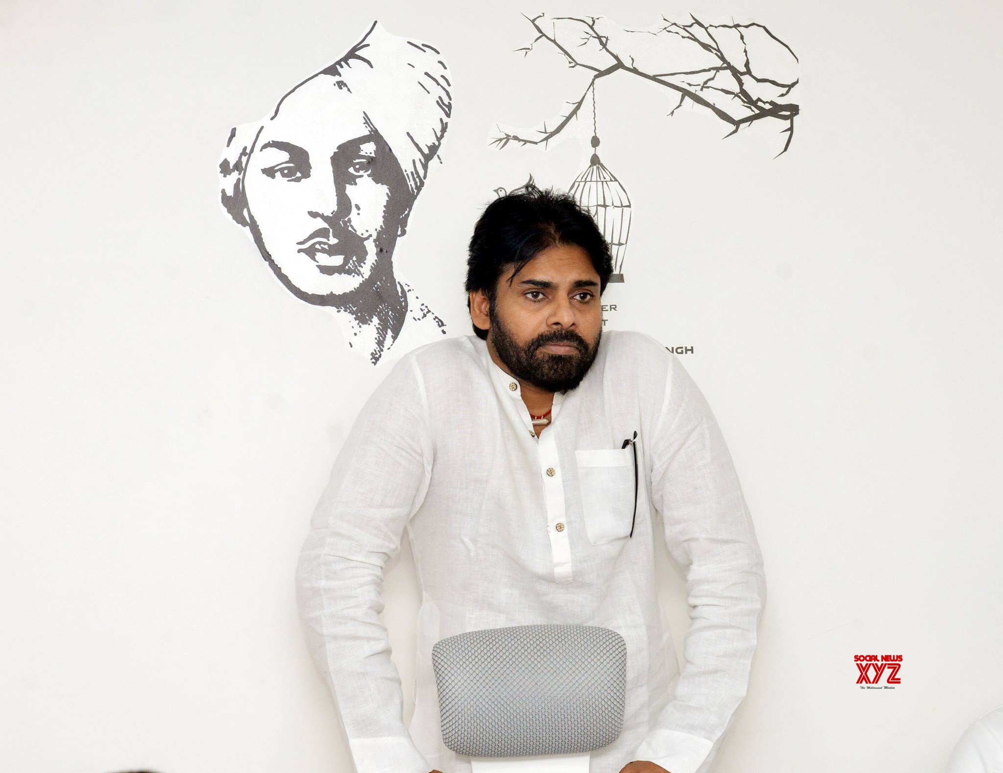 JanaSena Chief Pawan Kalyan Meeting With Kurnool District Leaders - Gallery - Social News XYZ