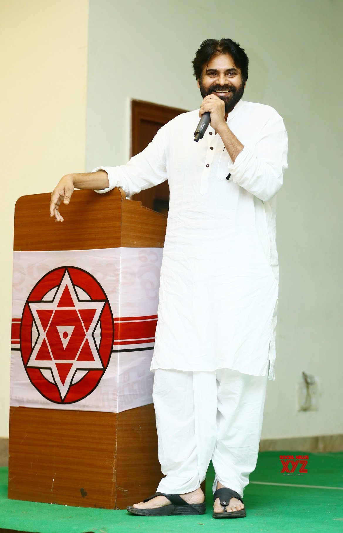 JanaSena Chief Pawan Kalyan Interacts With Vizianagaram JanaSainiks - Gallery - Social News XYZ