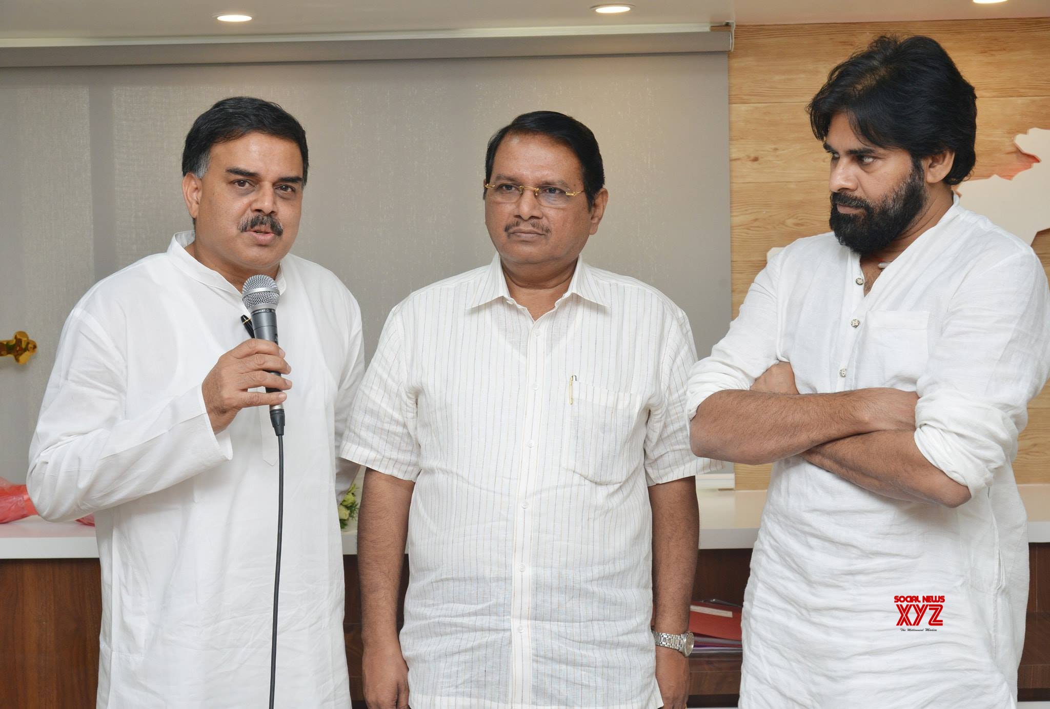 JanaSena Chief Pawan Kalyan Welcomes Tamilnadu Ex Chief Secretary Ram ...