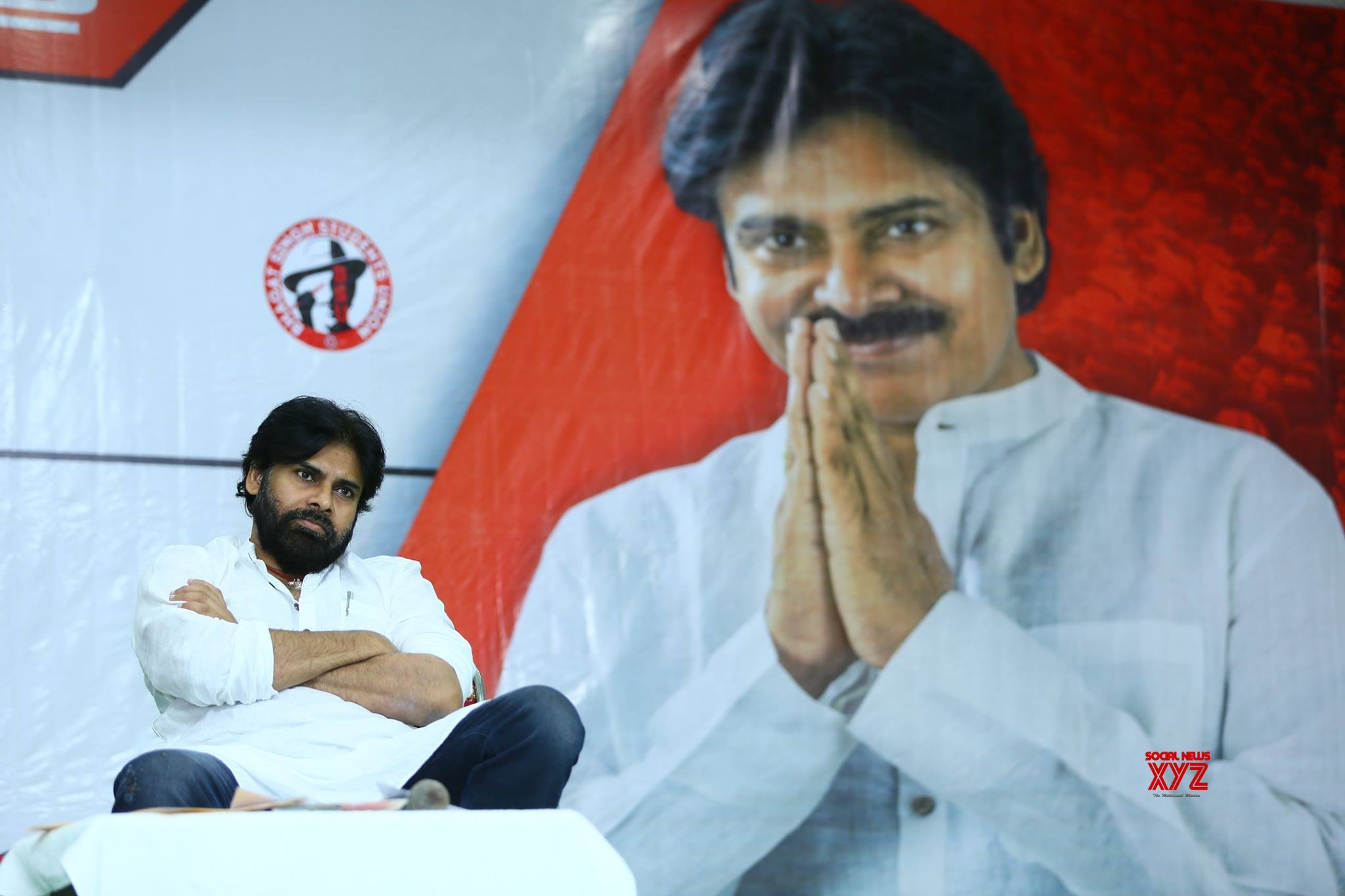 Janasena Chief Pawan Kalyan Interaction With Students In Kurnool - Gallery - Social News XYZ