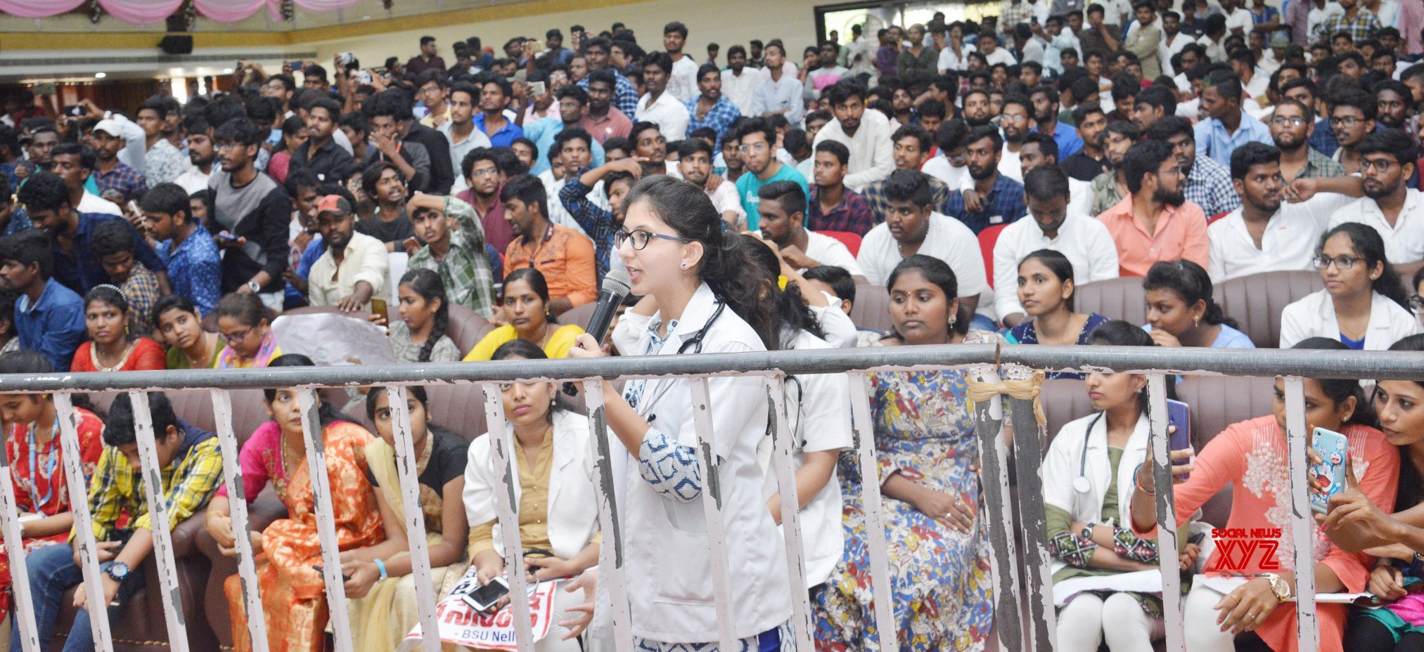 JanaSena Chief Pawan Kalyan Interaction With Nellore District Students - Gallery - Social News XYZ