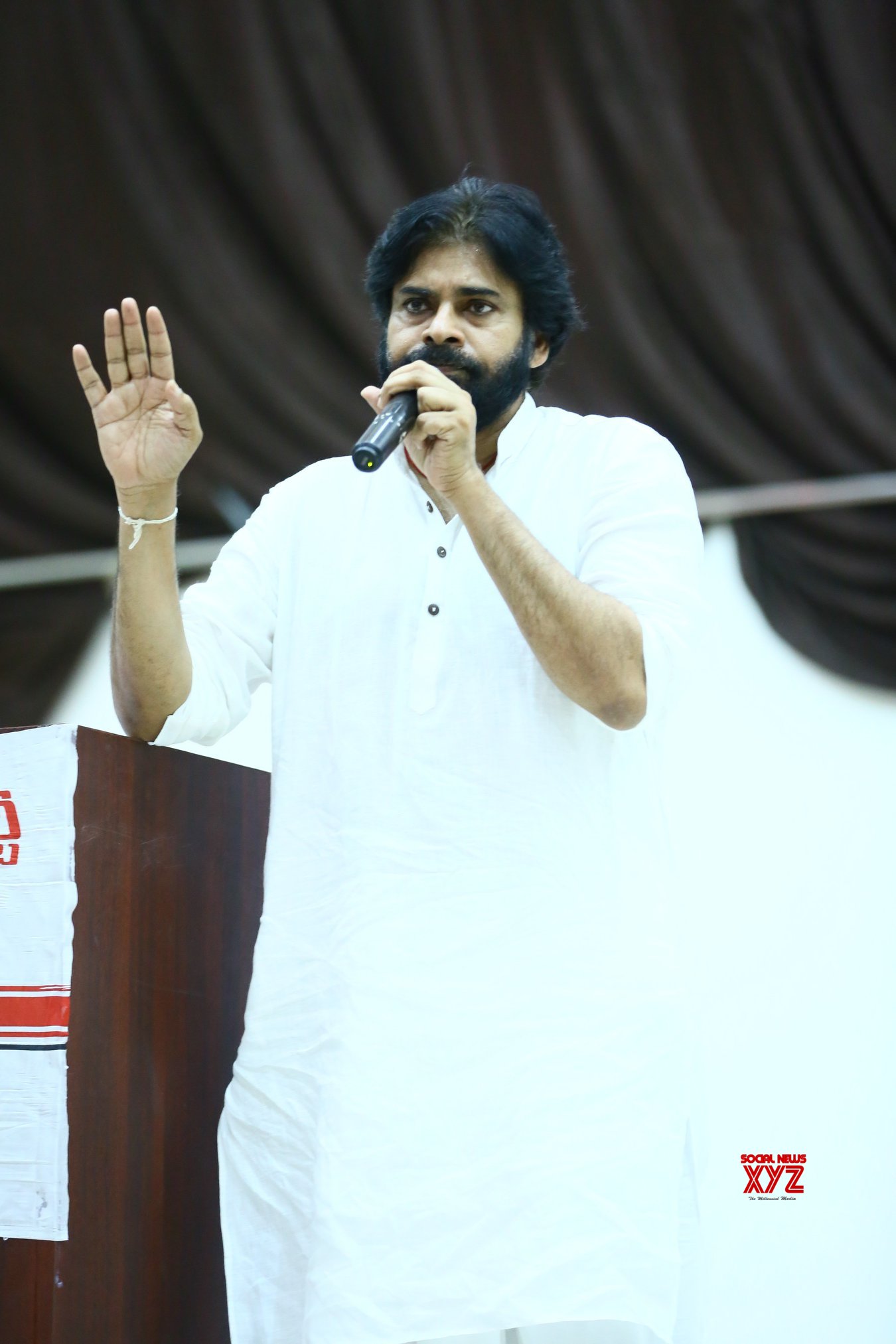 JanaSena Chief Pawan Kalyan Interaction With Nellore District Students - Gallery - Social News XYZ