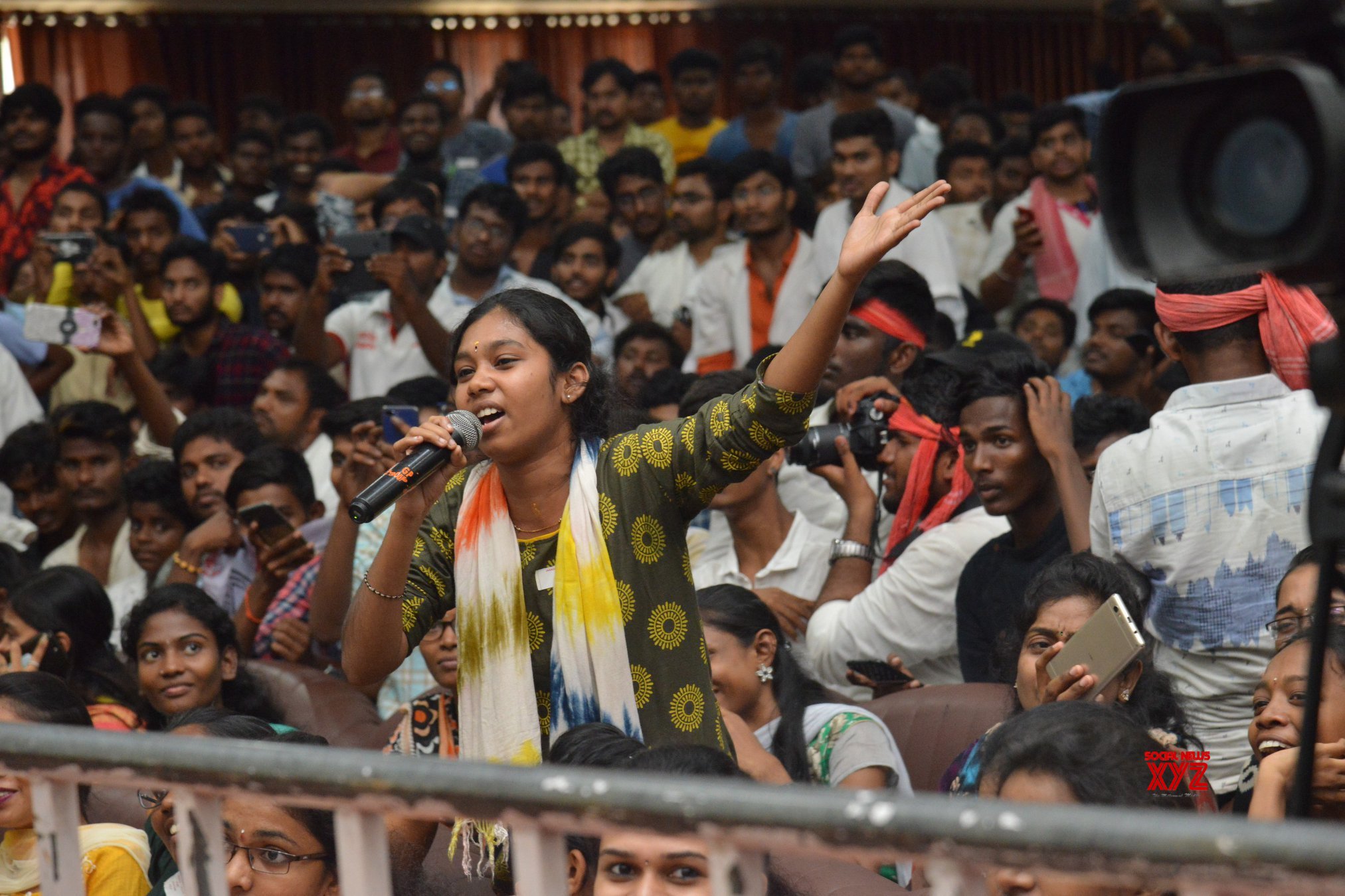 JanaSena Chief Pawan Kalyan Interaction With Nellore District Students - Gallery - Social News XYZ