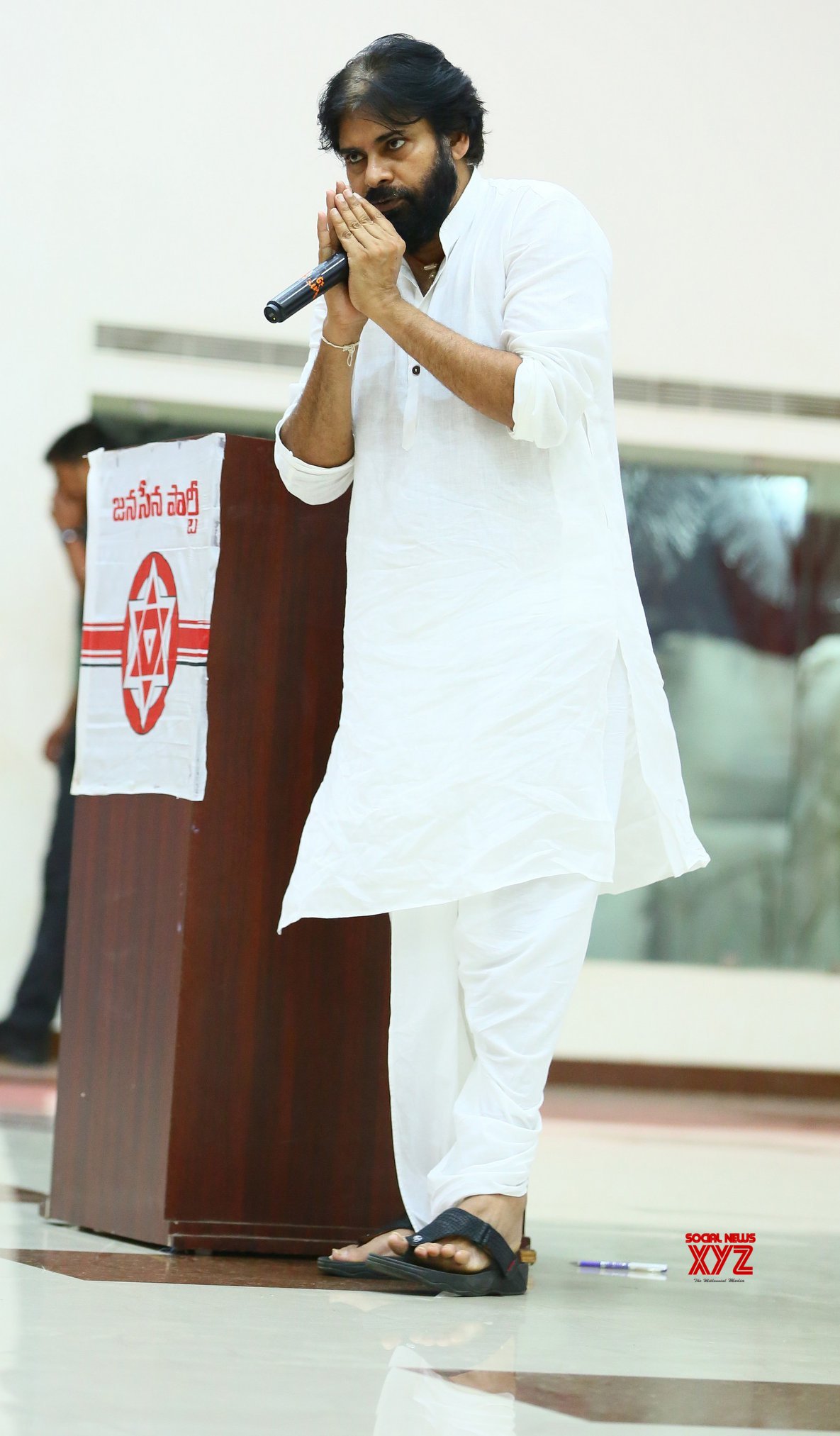 JanaSena Chief Pawan Kalyan Interaction With Nellore District Students - Gallery - Social News XYZ