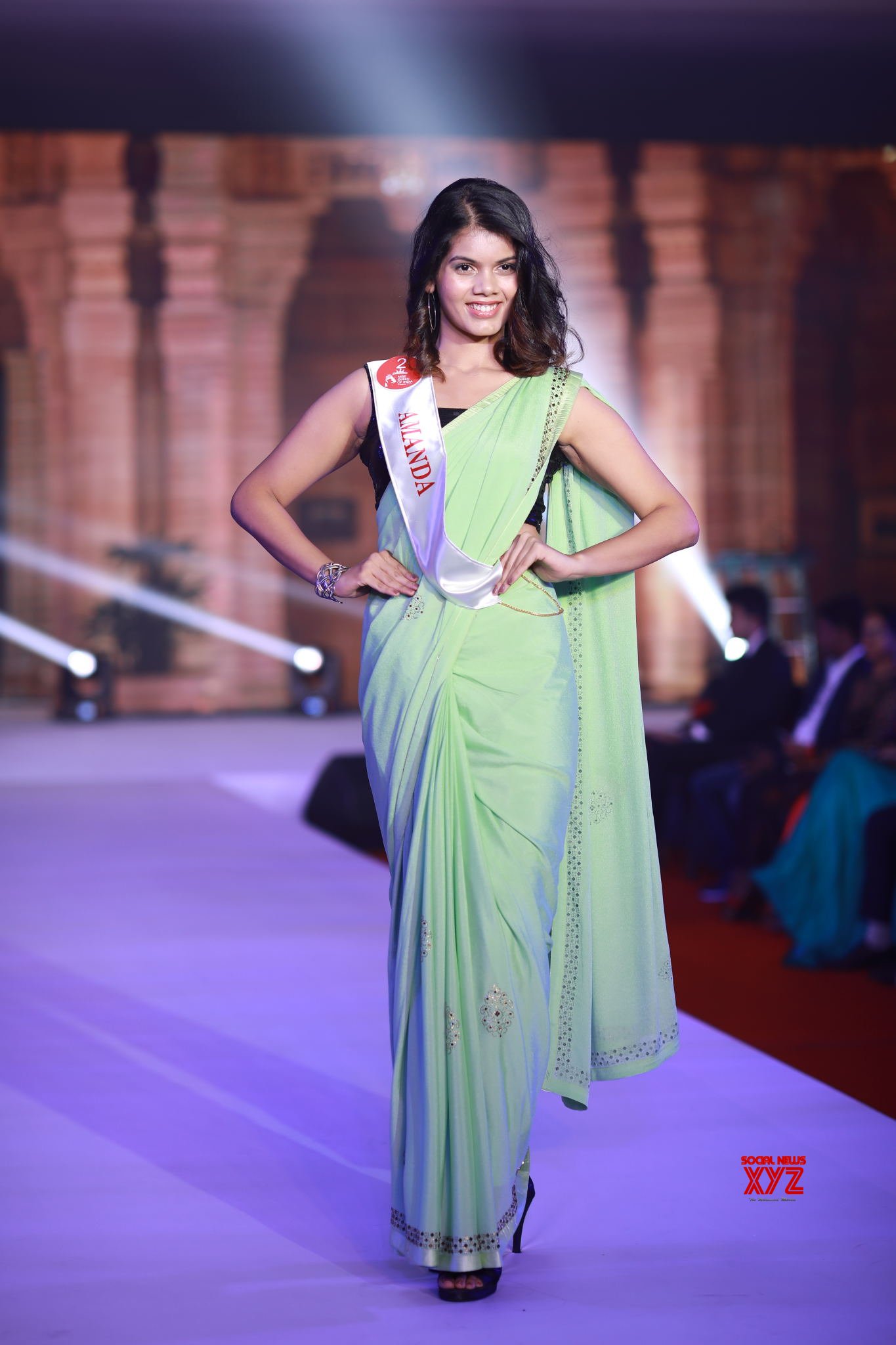 Ms Tanya Sinha From Jharkhand Crowned Manappuram Miss Queen Of India ...