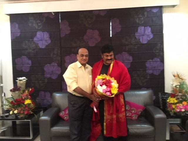Roja Ramani And Chakrapani Couple Congratulate Megastar Chiranjeevi For ...