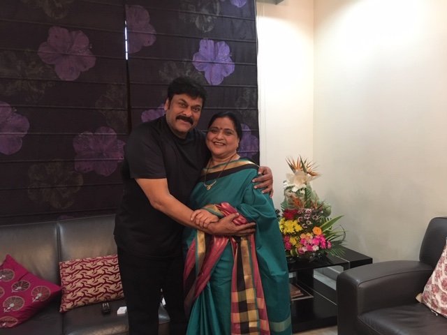 Roja Ramani And Chakrapani Couple Congratulate Megastar Chiranjeevi For ...