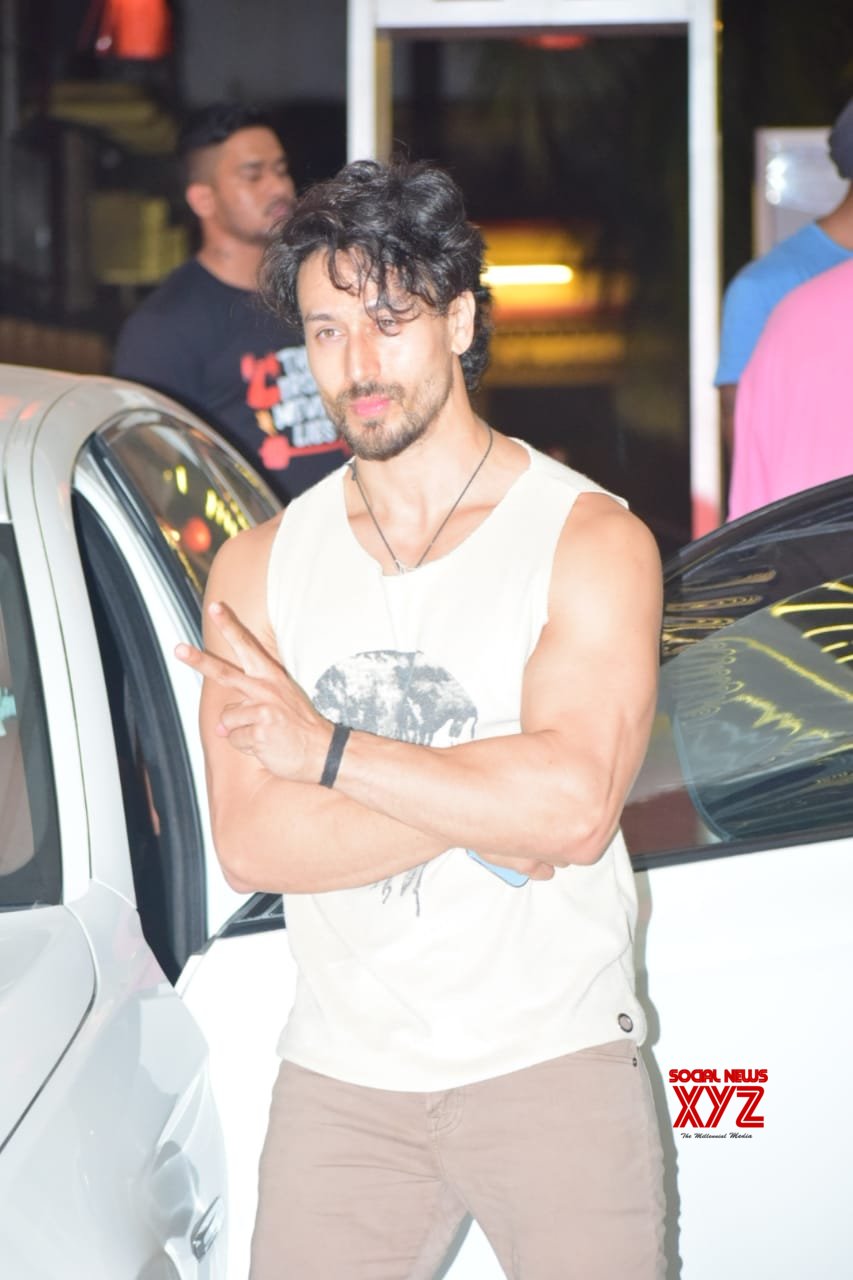Tiger Shroff And Sister Krishna Spotted At Gym In Juhu - Gallery ...