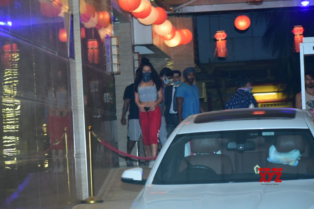Tiger Shroff And Sister Krishna Spotted At Gym In Juhu - Gallery ...