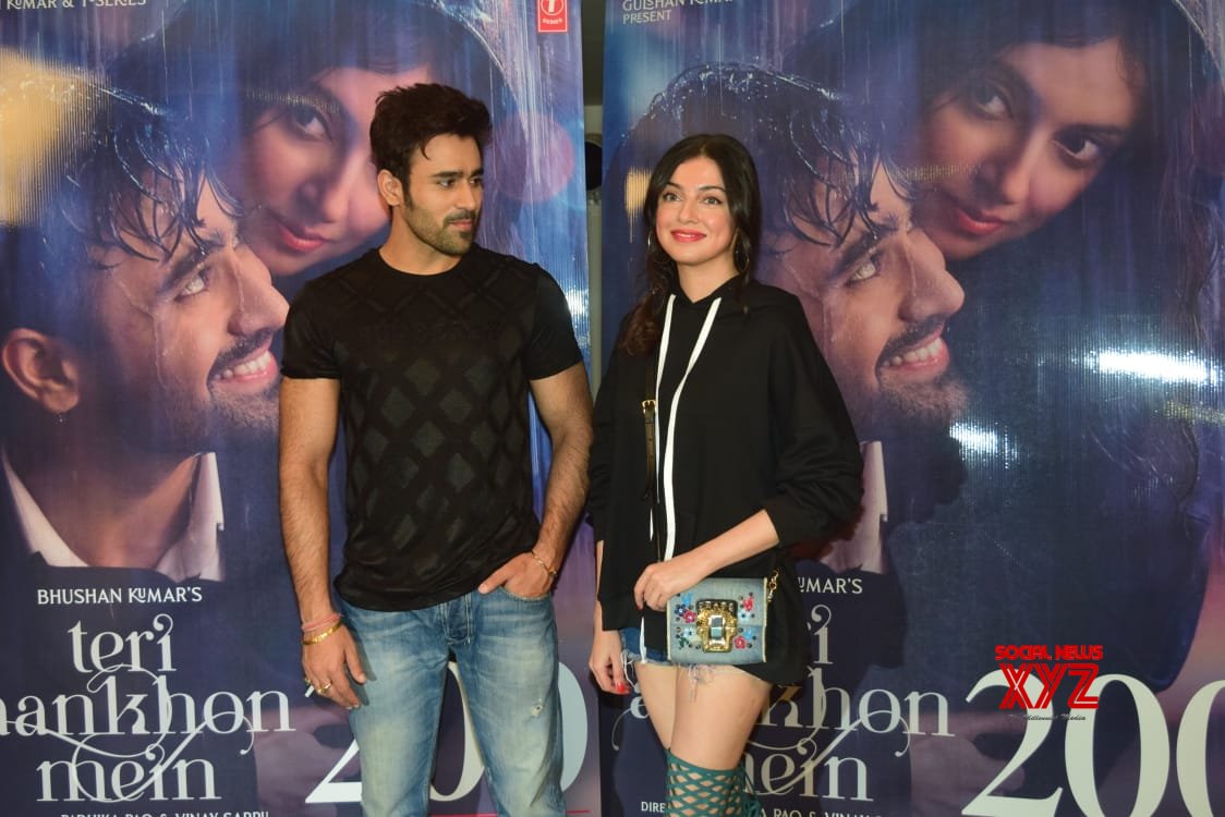 Divya Khosla Kumar, Pearl V Puri, Vinay Sapru, Radhika Rao Celebrating ...