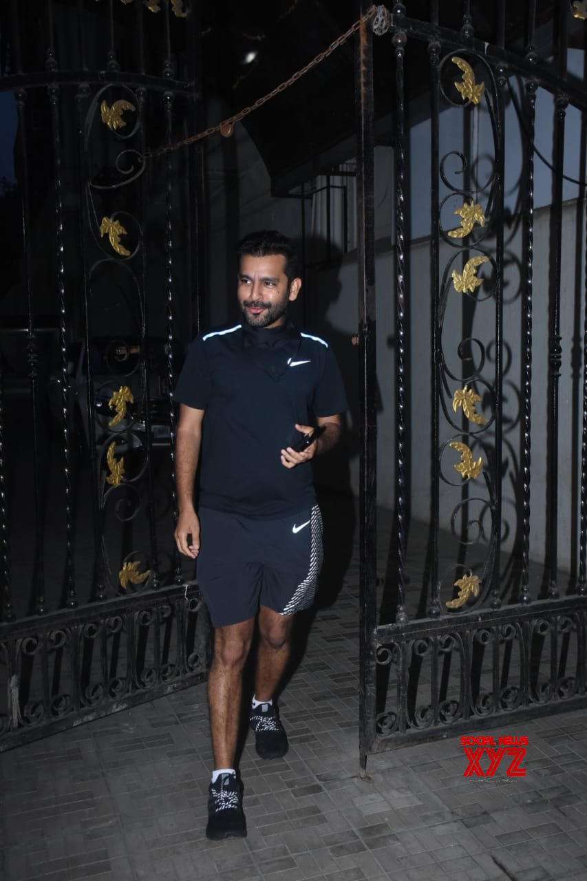 Shashi Preetam, Shakun Batra, And Karan Johar Spotted At Old Dharma ...