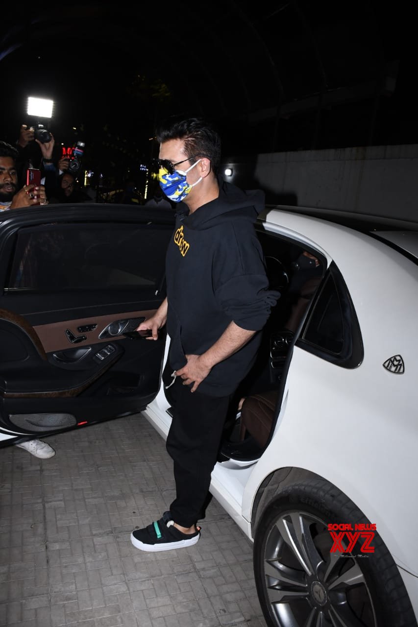 Shashi Preetam, Shakun Batra, And Karan Johar Spotted At Old Dharma ...