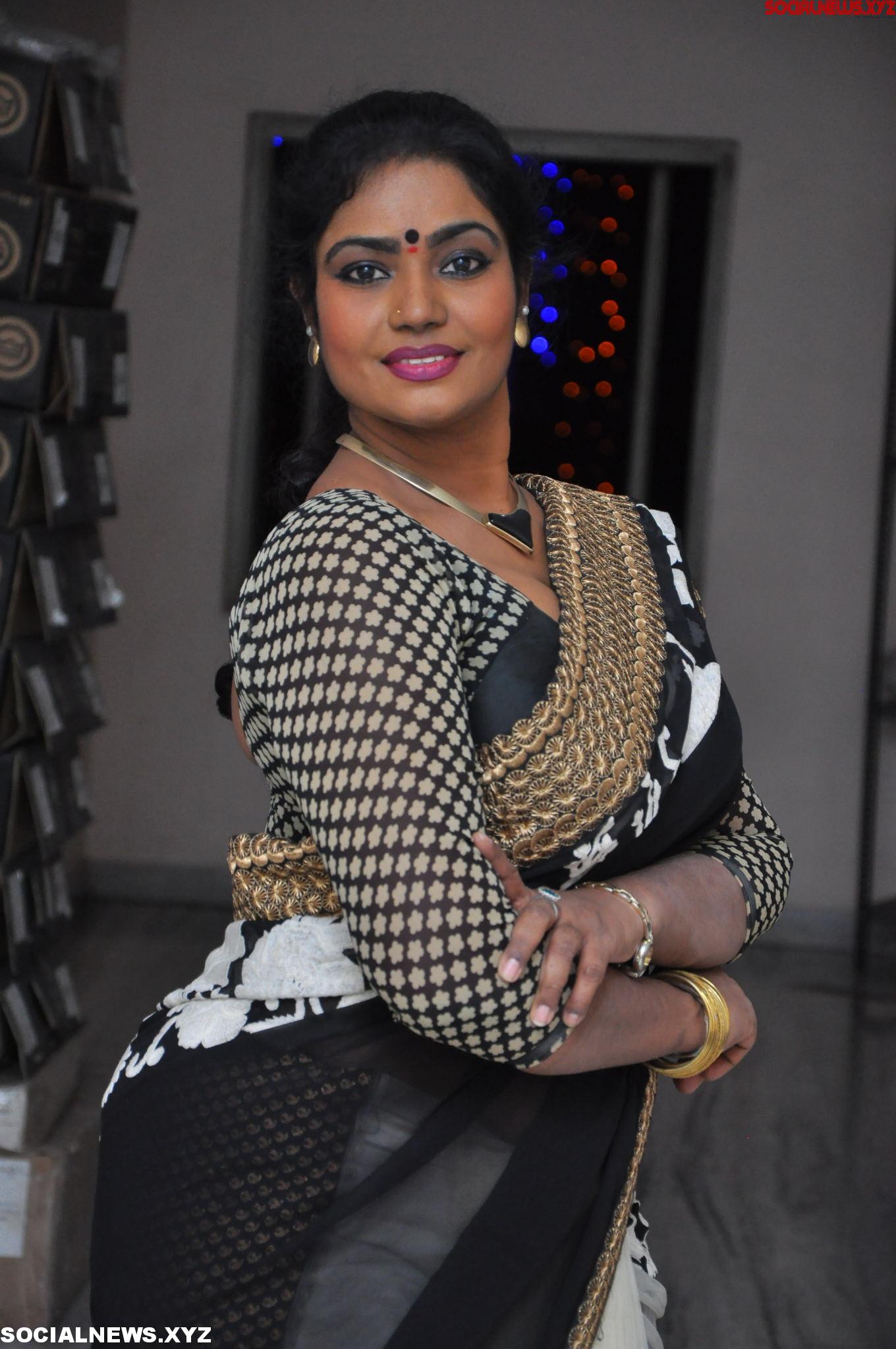 Actress Jayavani Stills - Social News XYZ