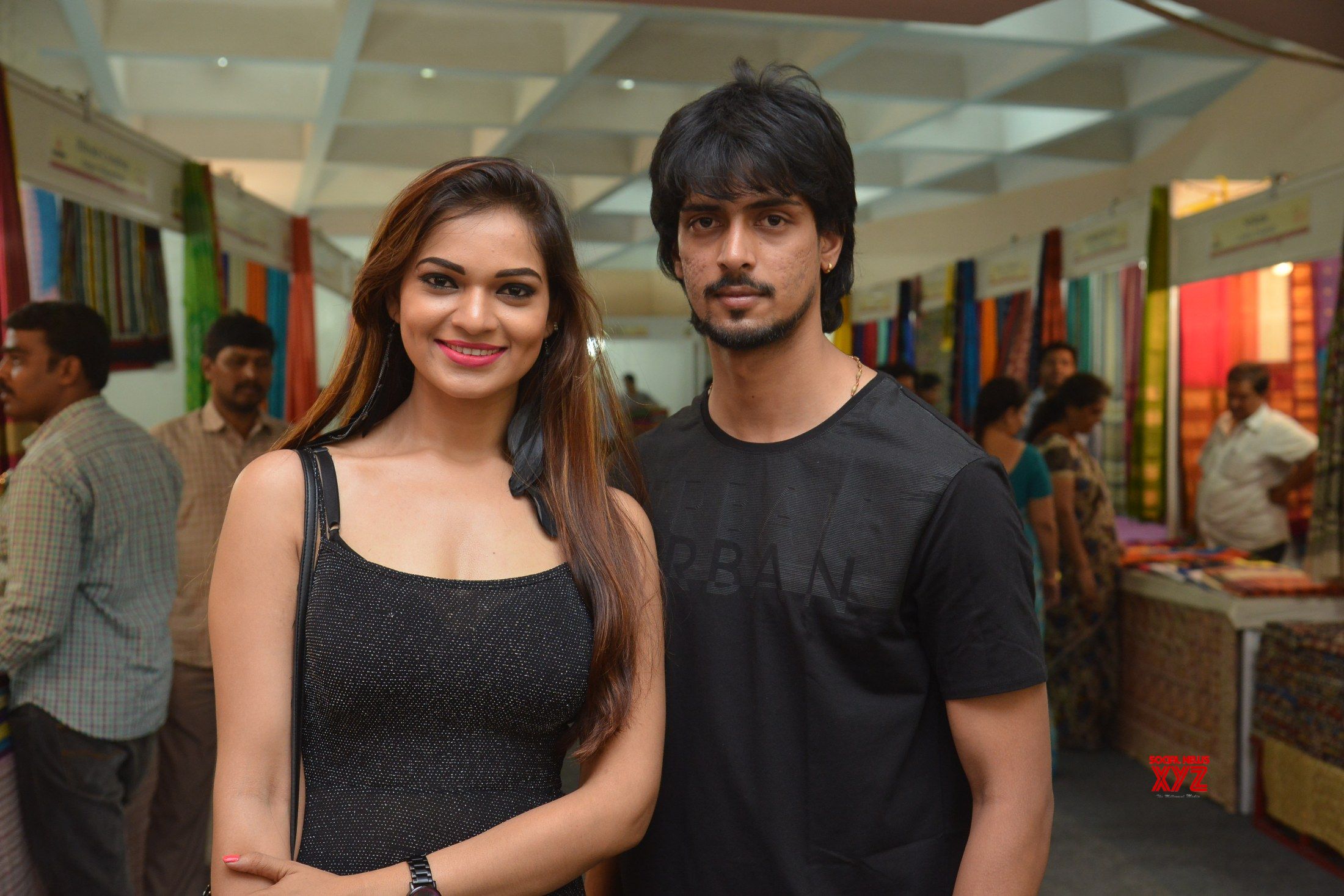 Actress Ashwini And Socialite Sudha Jain Inaugurates Silk India Expo At ...
