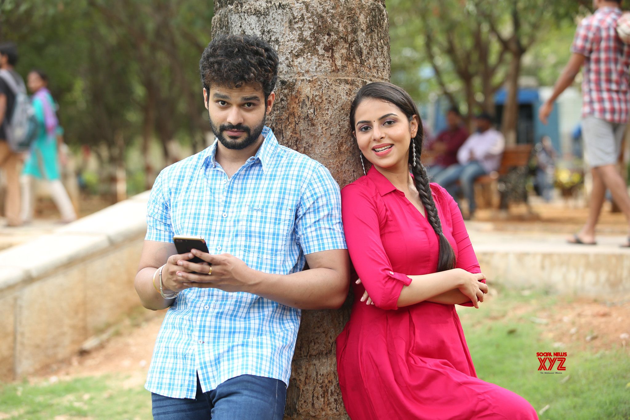 2 Friends Movie Stills - Social News XYZ