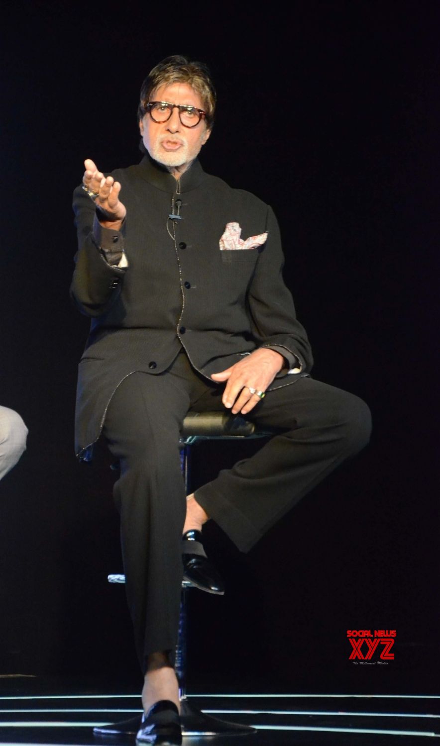 Mumbai: Amitabh Bachchan's press conference - Social News XYZ