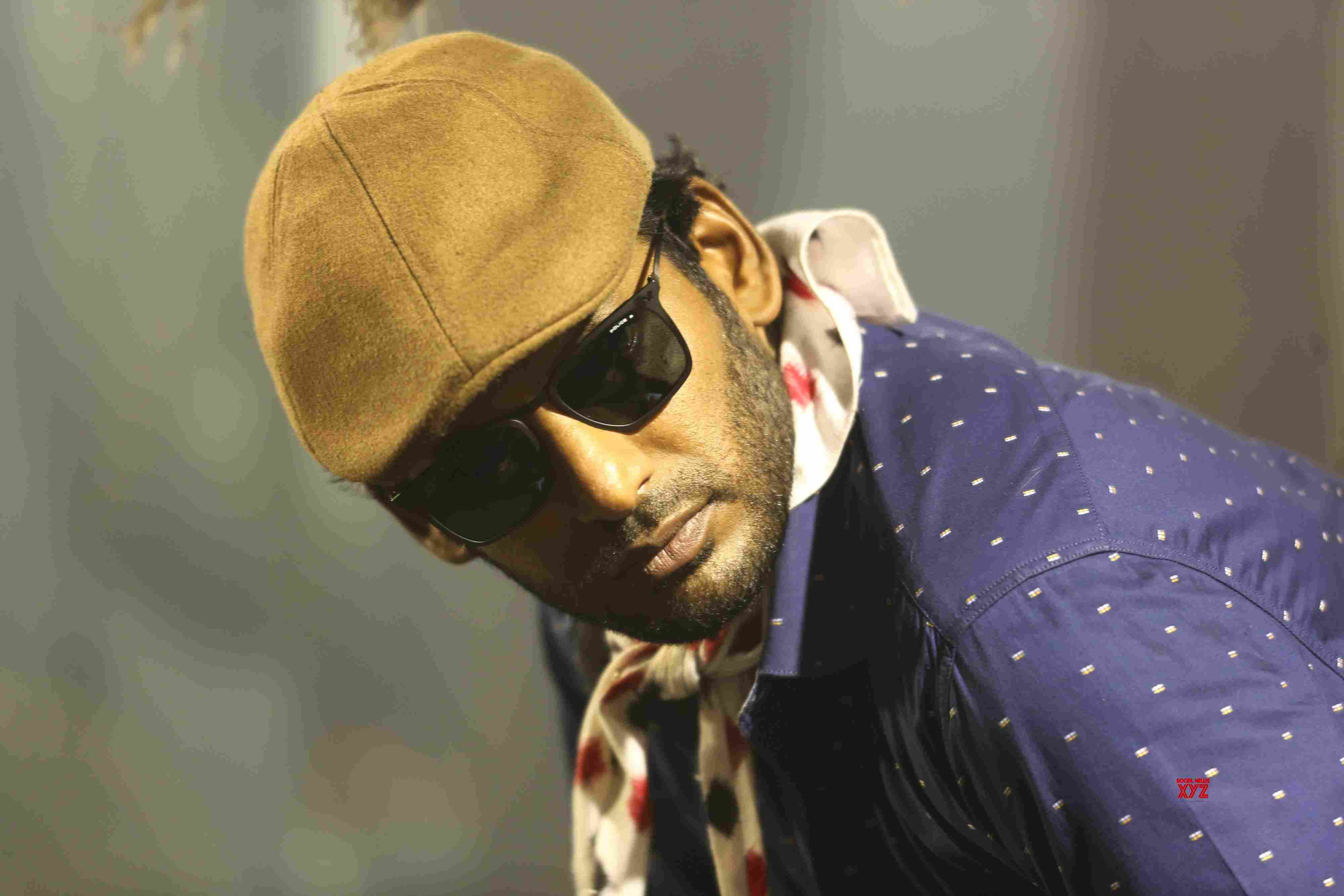 Vishal's Detective Movie Stills And Poster - Social News XYZ