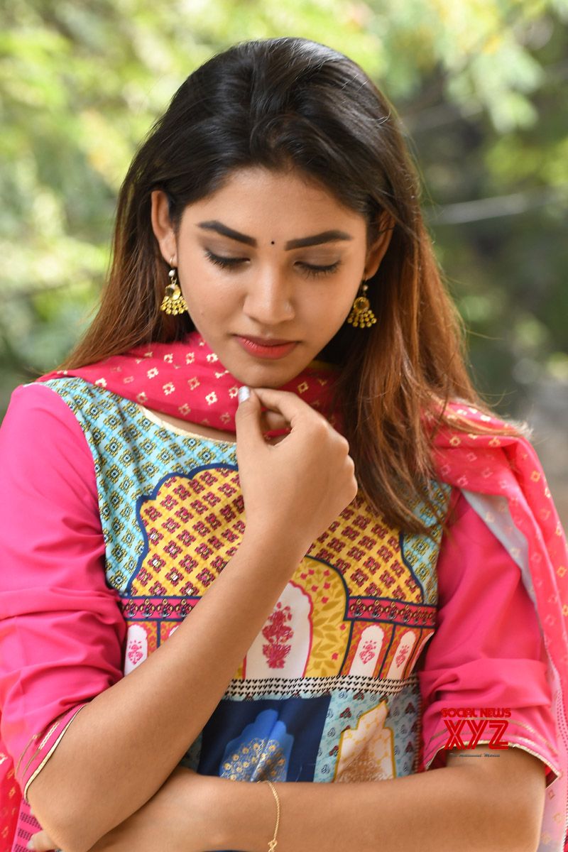 Actress Sonakshi Singh Stills From Naa Love Story Movie Motion Poster ...