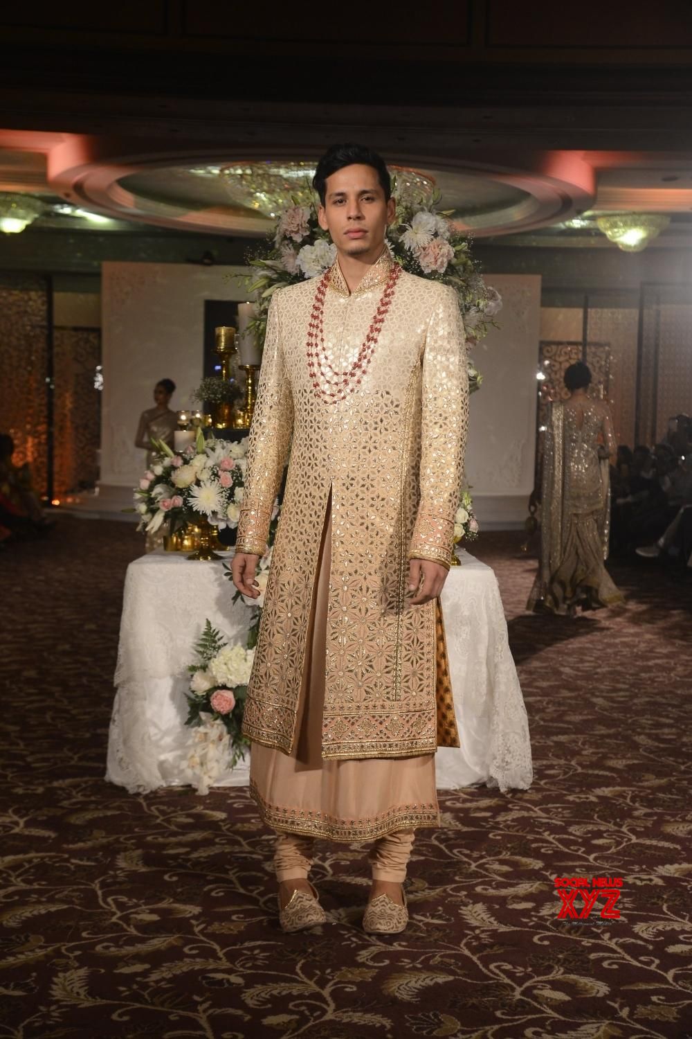 Mumbai: Models showcases Tarun Tahiliani's creations at wedding studio ...