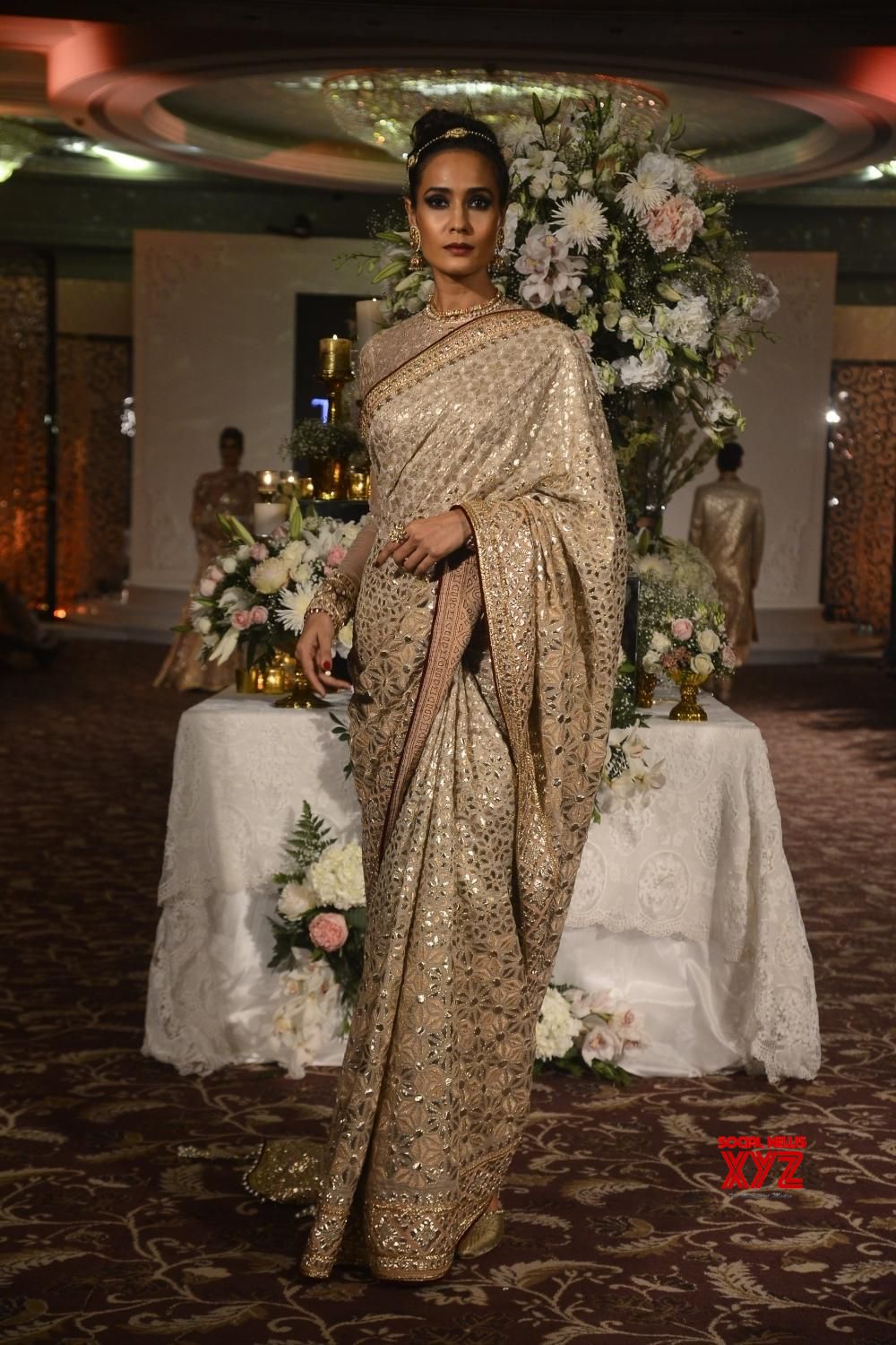 Mumbai: Models showcases Tarun Tahiliani's creations at wedding studio ...