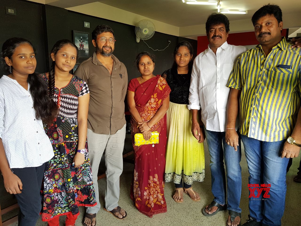 Suresh Babu And Shivaji Raja Present Check To Fight Master Naga Raju ...