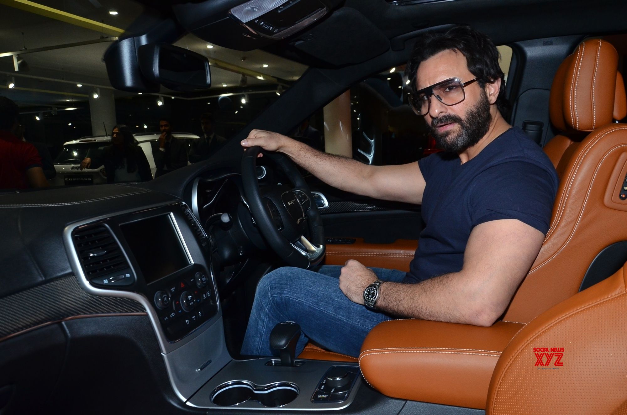 Mumbai: Saif Ali Khan with his new car - Social News XYZ