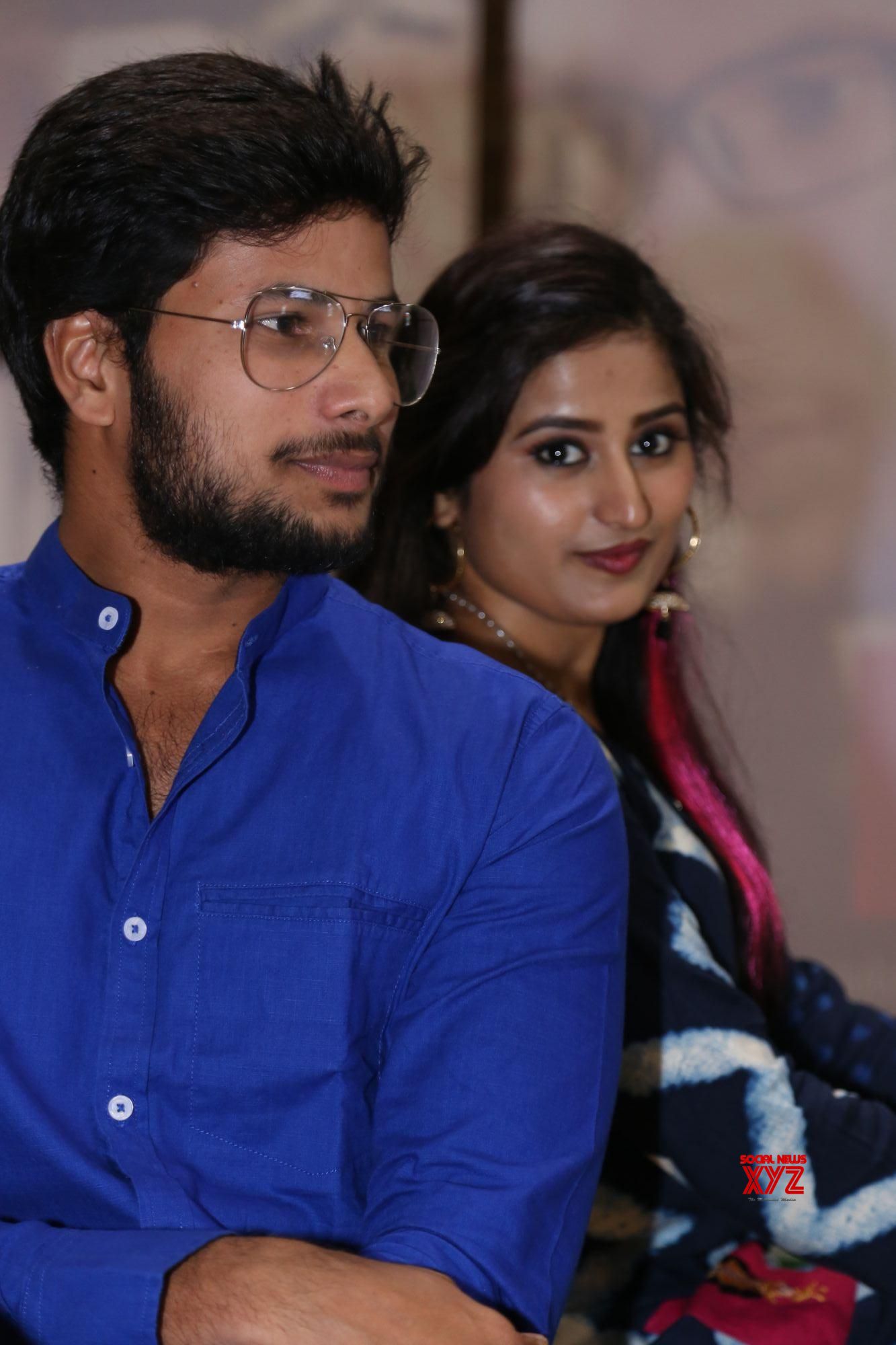 Undha Ledha Movie Team Rock Band Show Gallery Set 2 - Social News XYZ