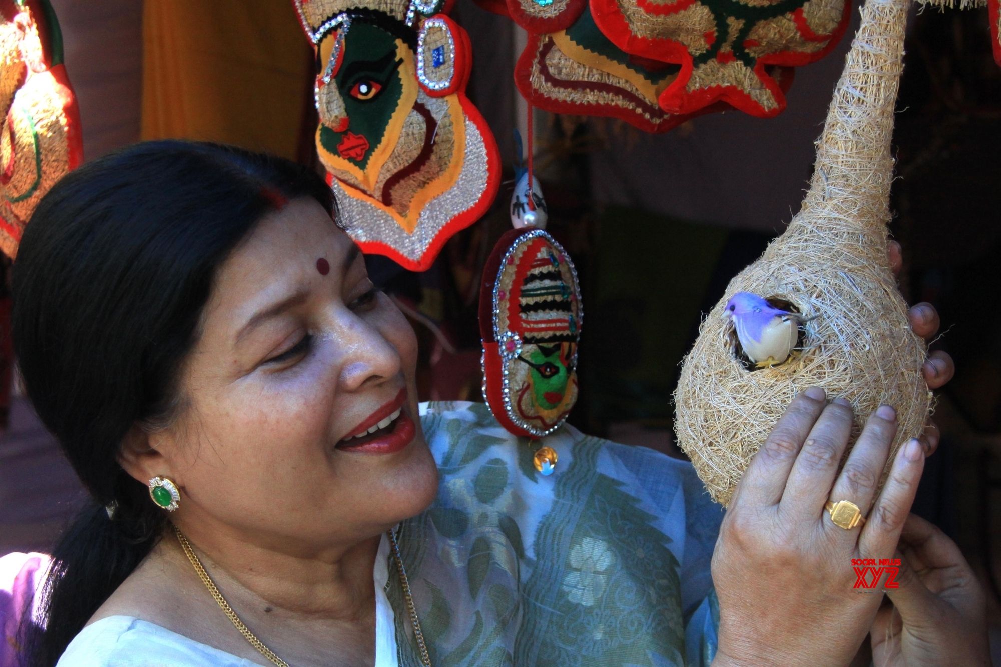 Bengaluru: Actress Jayamala visits an exhibition - Social News XYZ