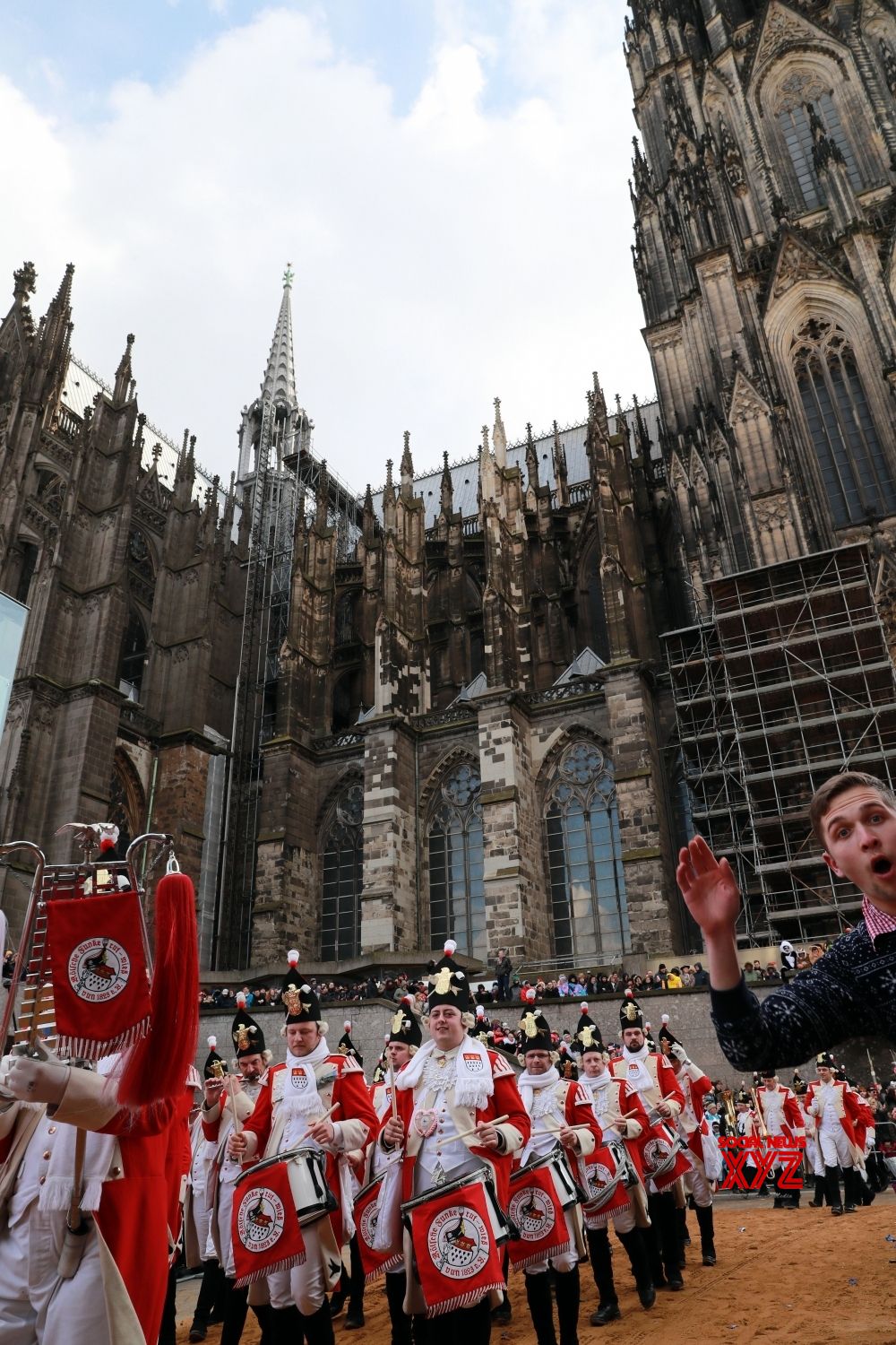 GERMANY COLOGNE ROSE MONDAY CARNIVAL PARADE #Gallery - Social News XYZ
