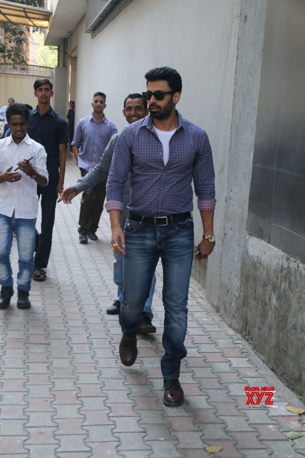 Mumbai: Dev Gill seen at khar #Gallery - Social News XYZ