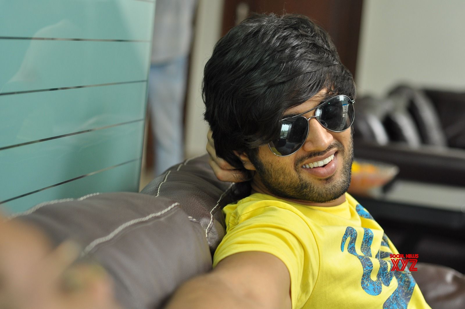 Vijay Devarakonda Movie "Ye Mantram Vesave" Stills - Social News XYZ