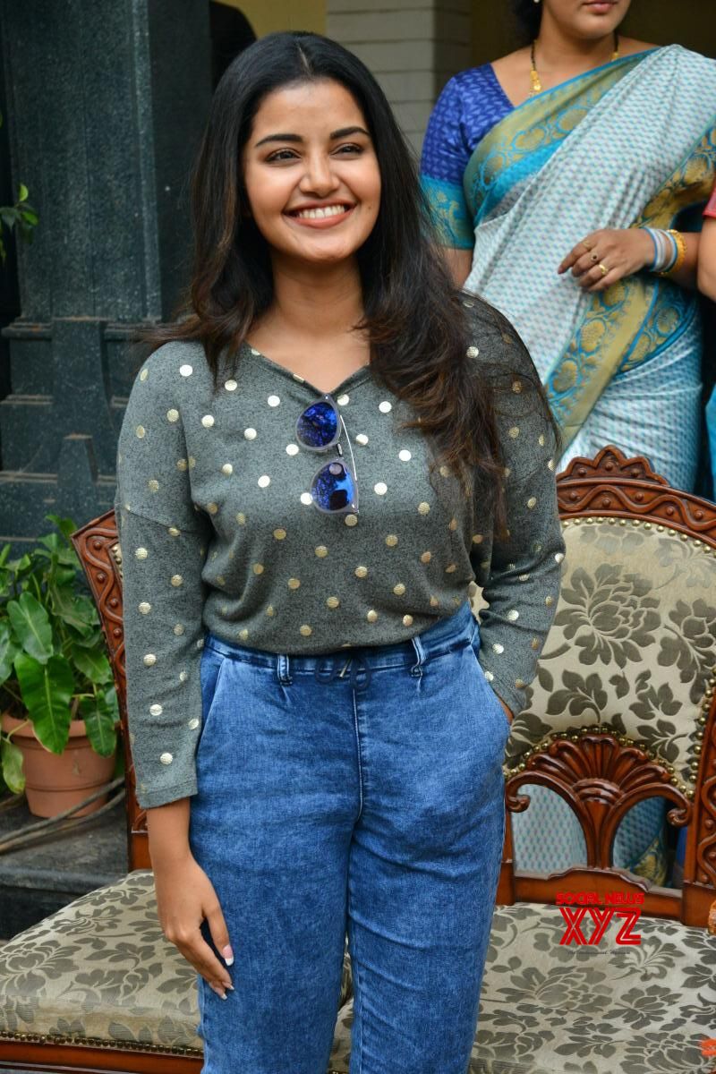 Actress Anupama Parameswaran Stills From Sai Dharam Tej And Director ...