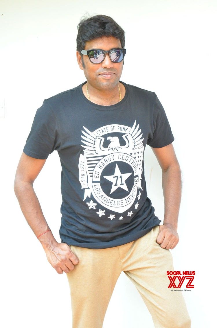 Rangasthalam DOP Rathnavelu Interview Stills - Social News XYZ