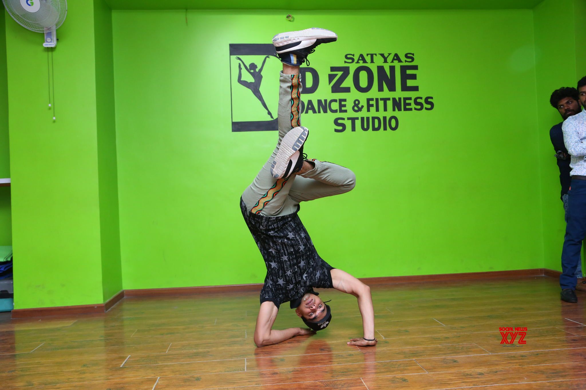 Satya Master And Popchick Shridhar Presents HIP HOP B BOYING WORKSHOP ...