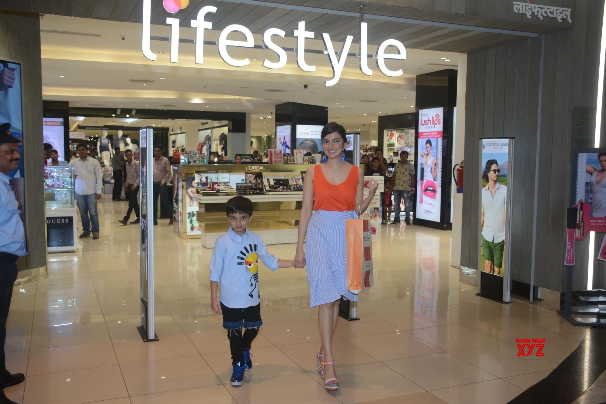 Mumbai: Divya Khosla Kumar and Ruhaan Kumar seen at a mall #Gallery ...