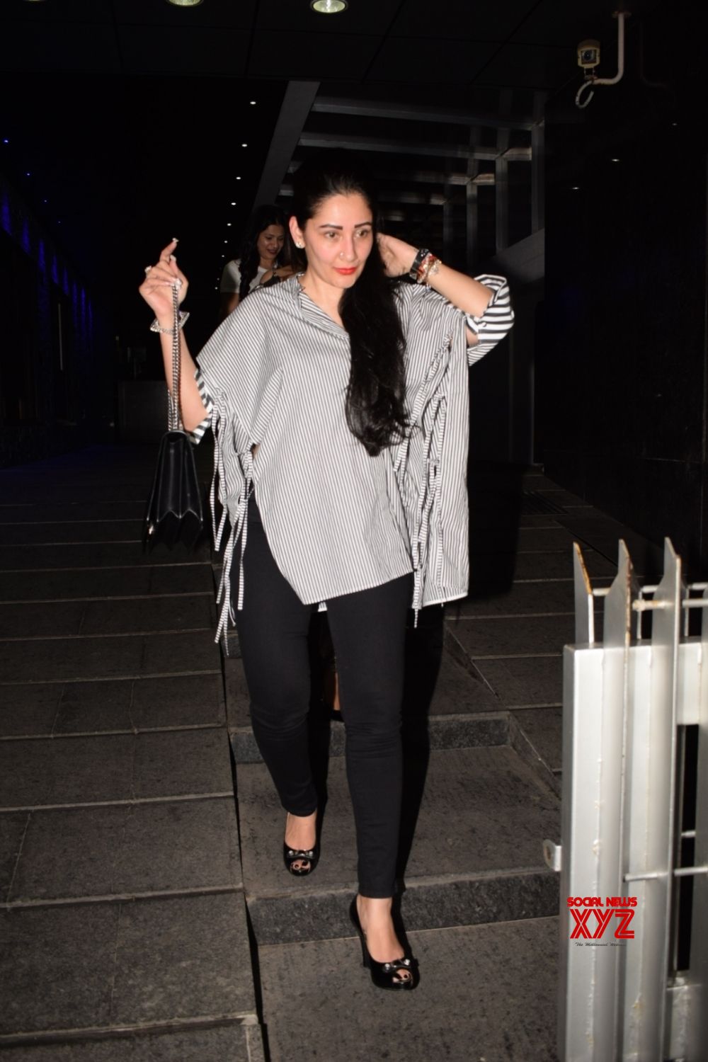 Mumbai: Manyata Dutt and Amrita Arora seen at a restaurant - Social ...