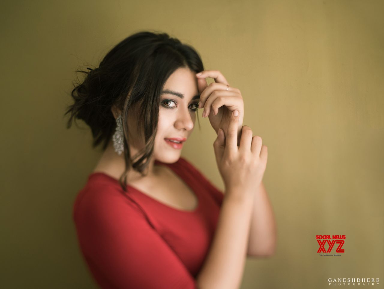 Actress Anchal Singh Latest Glam Stills - Social News XYZ