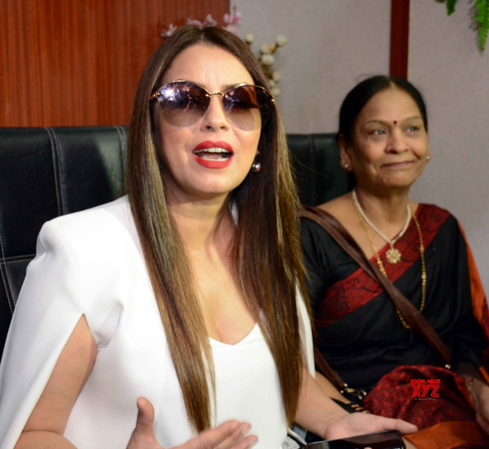 Patna: Mahima Chaudhary inaugurates showroom in Patna #Gallery - Social ...