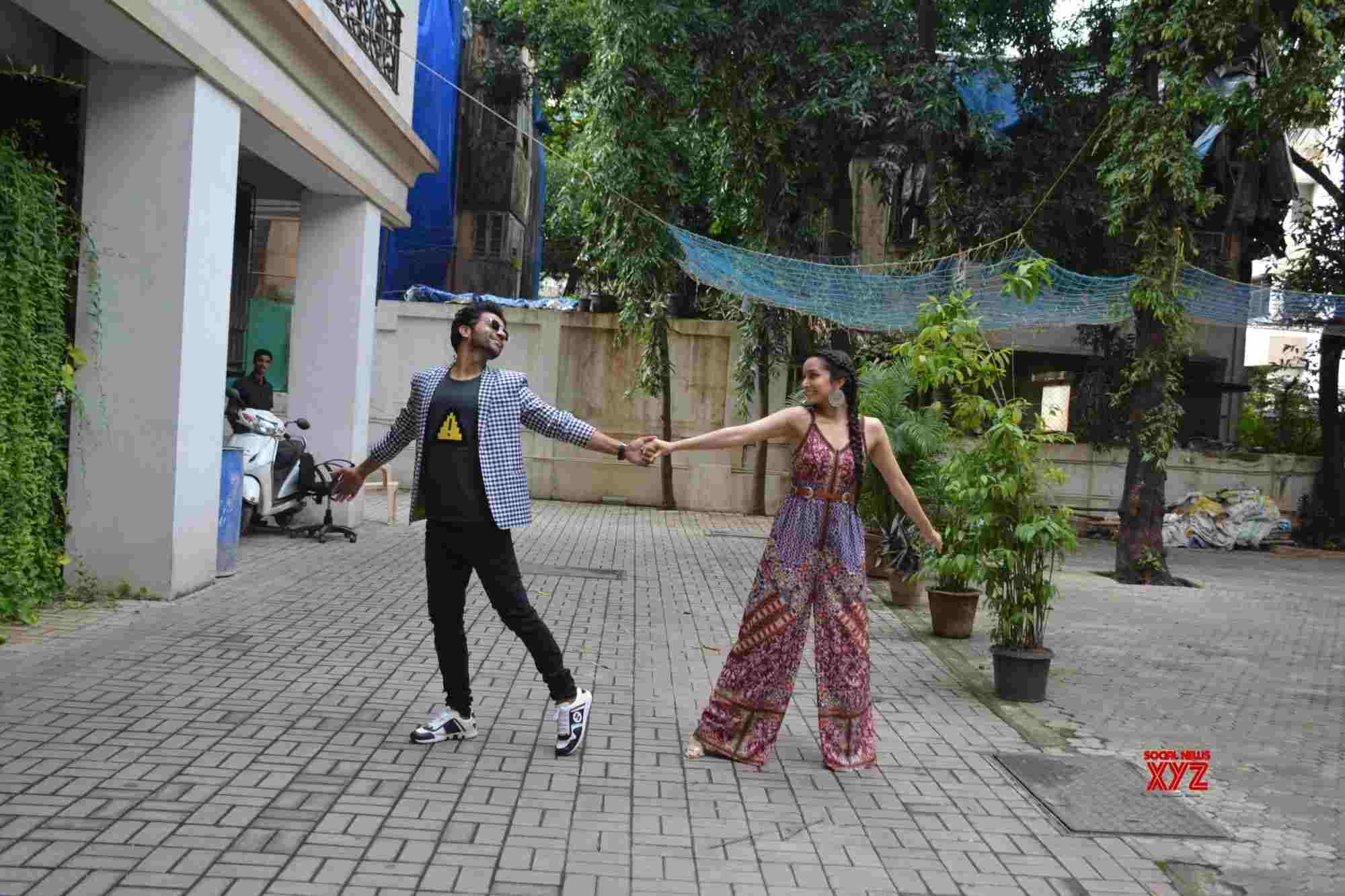 Mumbai: Promotion of film "Stree" Rajkummar Rao and Shraddha Kapoor # ...