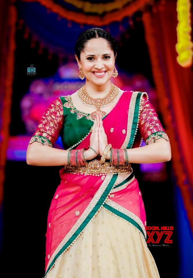 Actress Anasuya Bharadwaj New Photo Shoot Stills - Social News XYZ