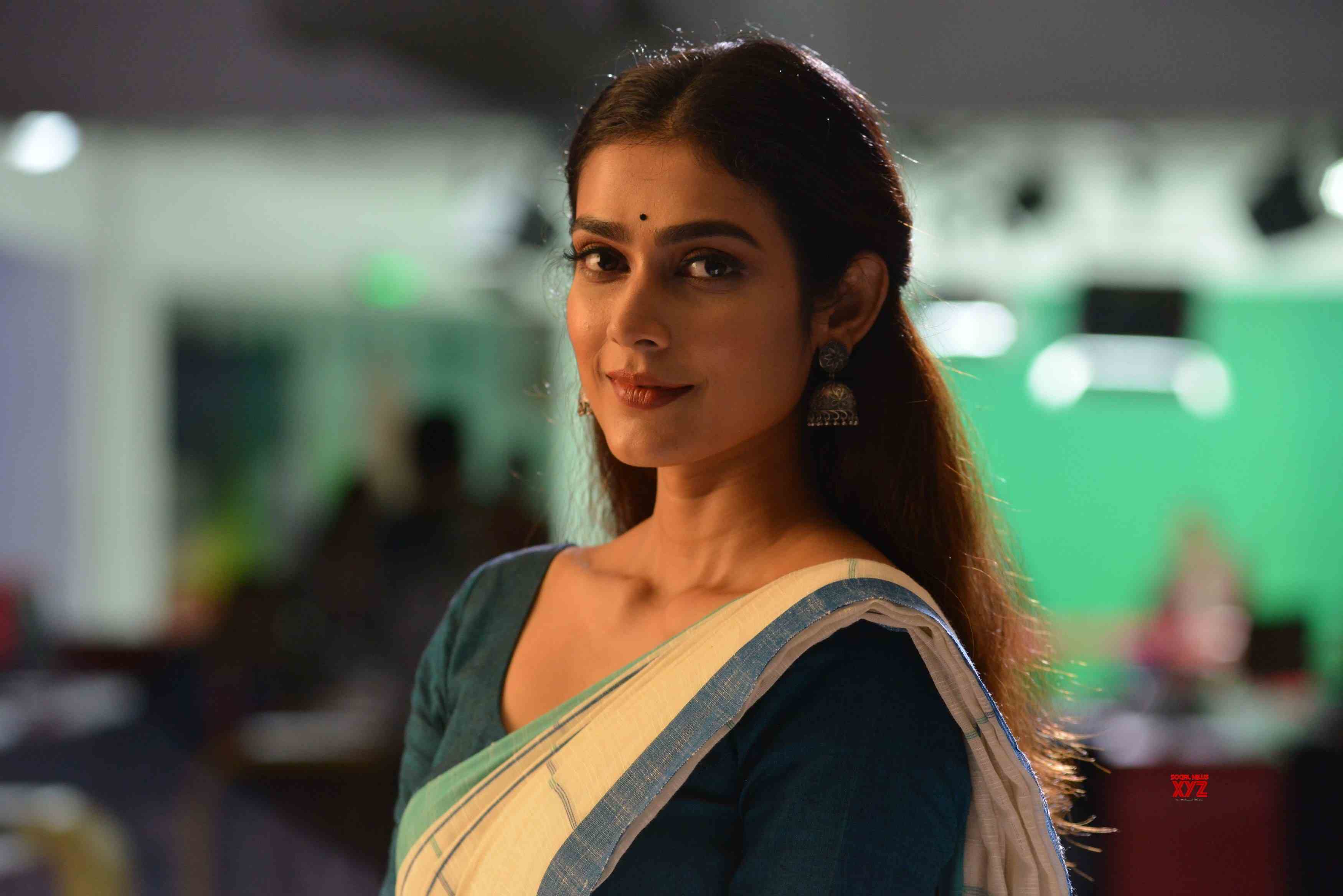 Aakanksha Singh HD Stills From DevaDas - Social News XYZ