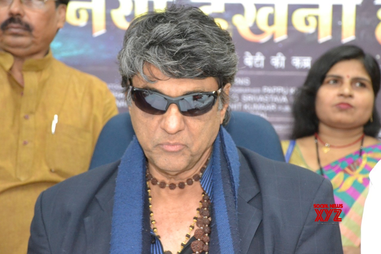 Patna: Mukesh Khanna's press conference #Gallery - Social News XYZ