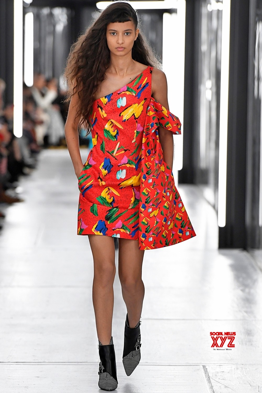 FRANCE: PARIS FASHION WEEK LOUIS VUITTON #Gallery - Social News XYZ